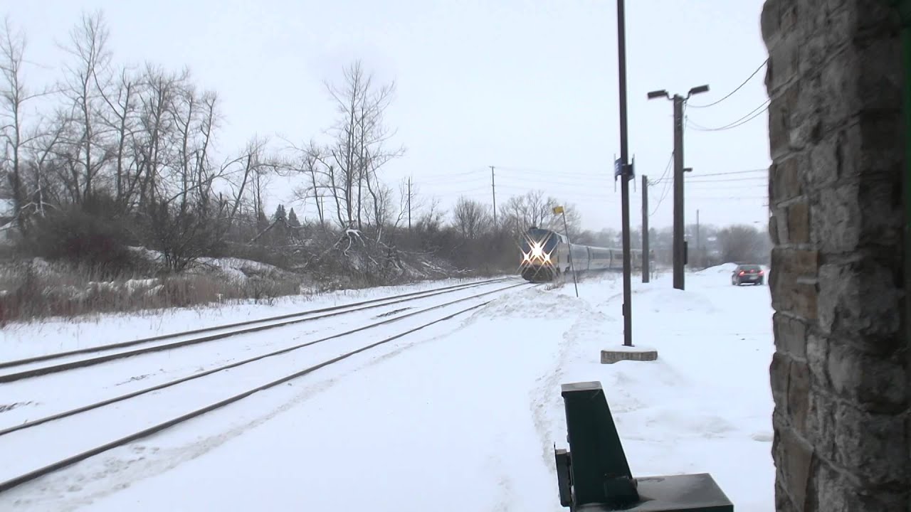 VIA RAIL P42DC #905 AT PORT HOPE STATION : - YouTube