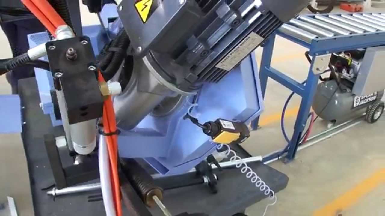 Shark saw goes "Near Dry" - YouTube