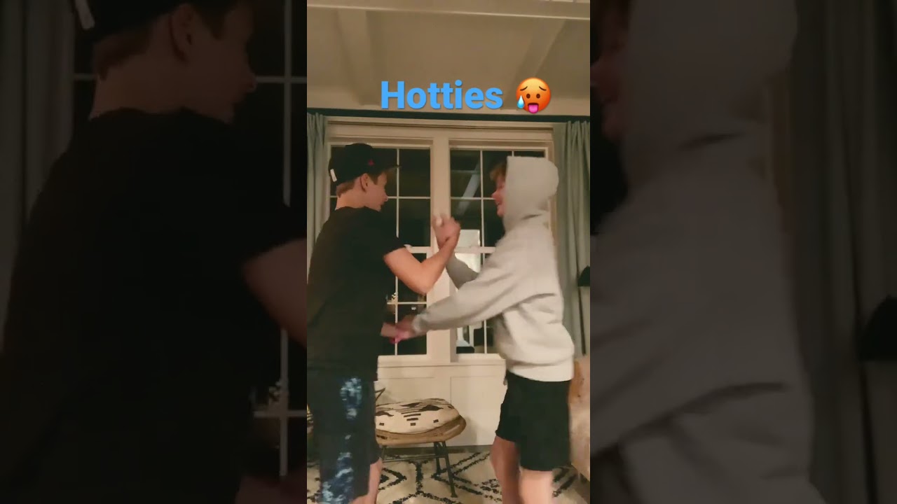 Hotties 🥵 Youtube
