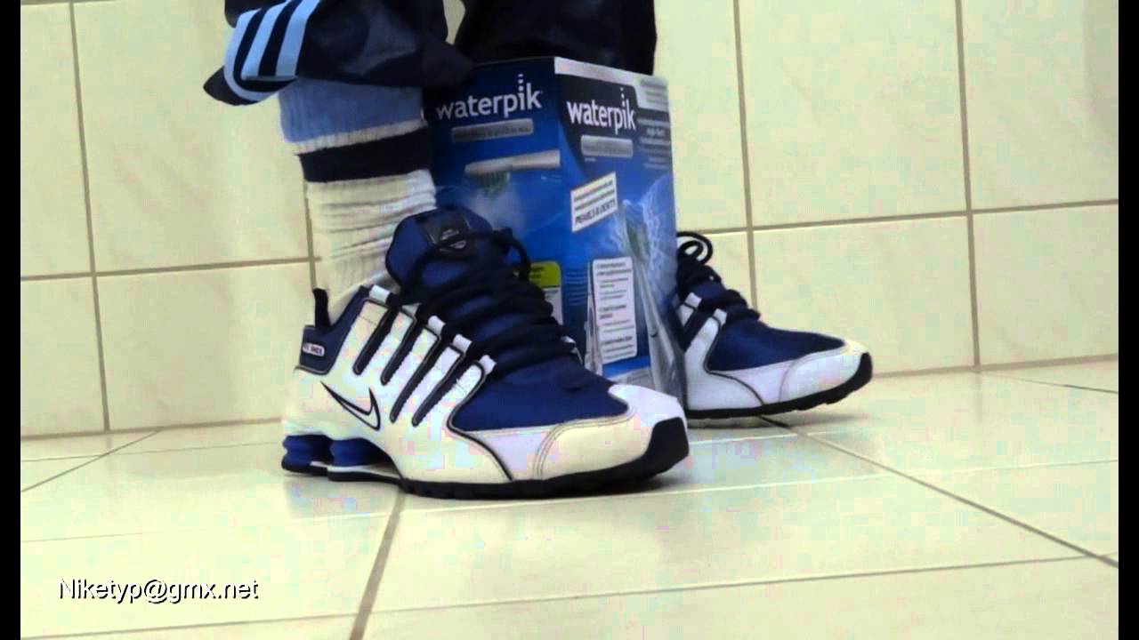 Nike Shox NZ stomping - YouTube