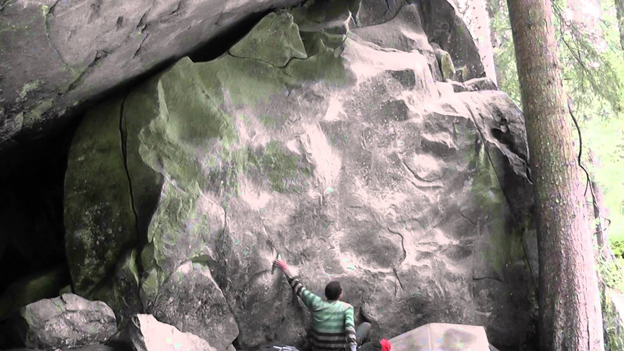 HD - Bouldering, Tricky 7A+, Magic Wood, Switzerland - YouTube