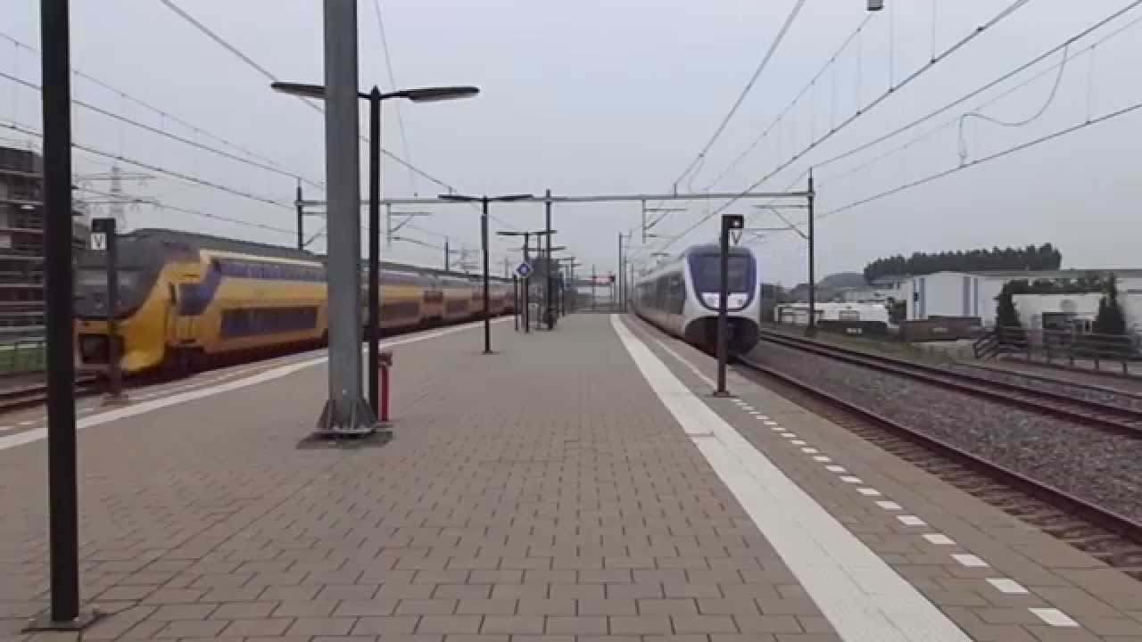 3 treinen op station Breukelen! - YouTube