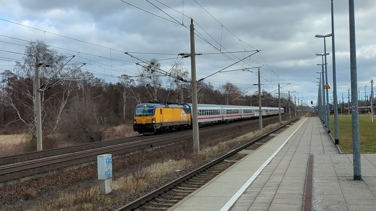 DB Fernverkehr+Flix Train|Züge am Bahnhof Elstal (Kurzvideo) - YouTube