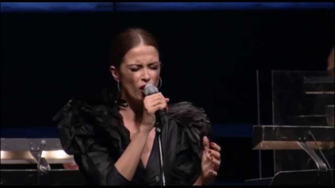 Karolina Goceva - Stop (live) - YouTube