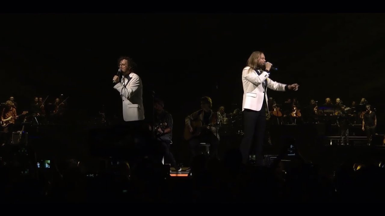 Avicii | Friend Of Mine - YouTube