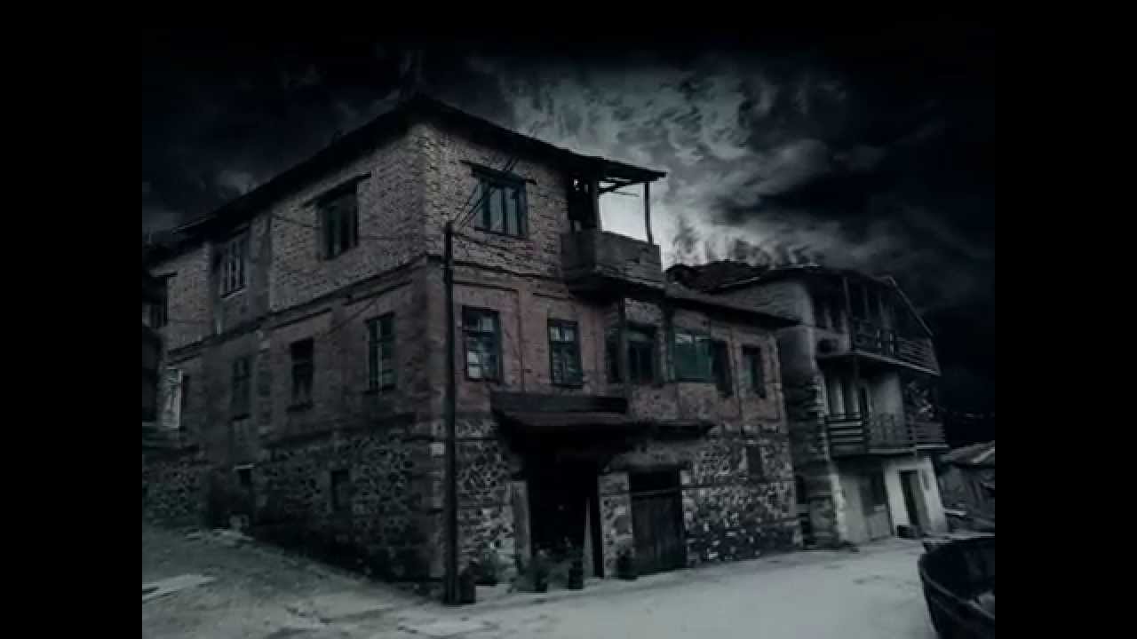 Horror town - YouTube