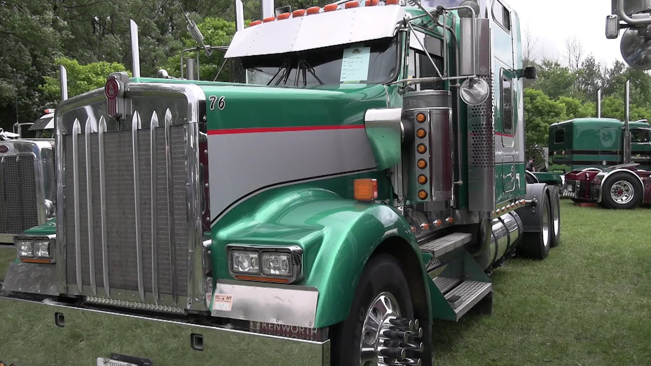 1999 Green & White Kenworth W900L At The Clifford Truck Show 2025 - YouTube