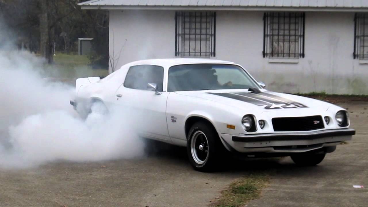 1974 Camaro Z28 Burnout - YouTube
