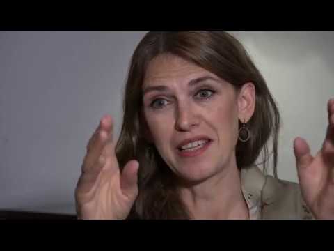 Clare Mulley talks about her book "The Spy Who Loved" - YouTube