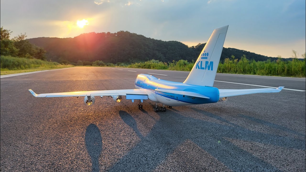 HSD Boeing 747-400 90mm x 4 EDF - 4th Flight - YouTube