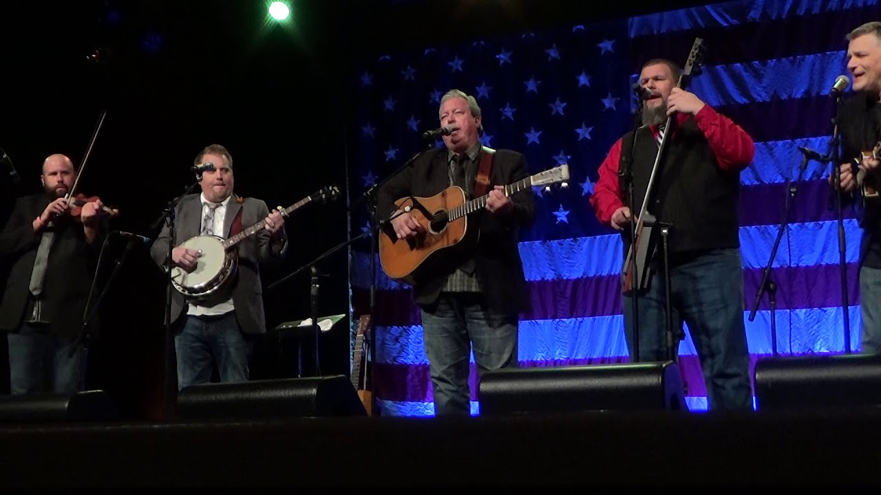 Russell Moore & IIIrd Tyme Out / Blue Ridge Mountain Memories - YouTube