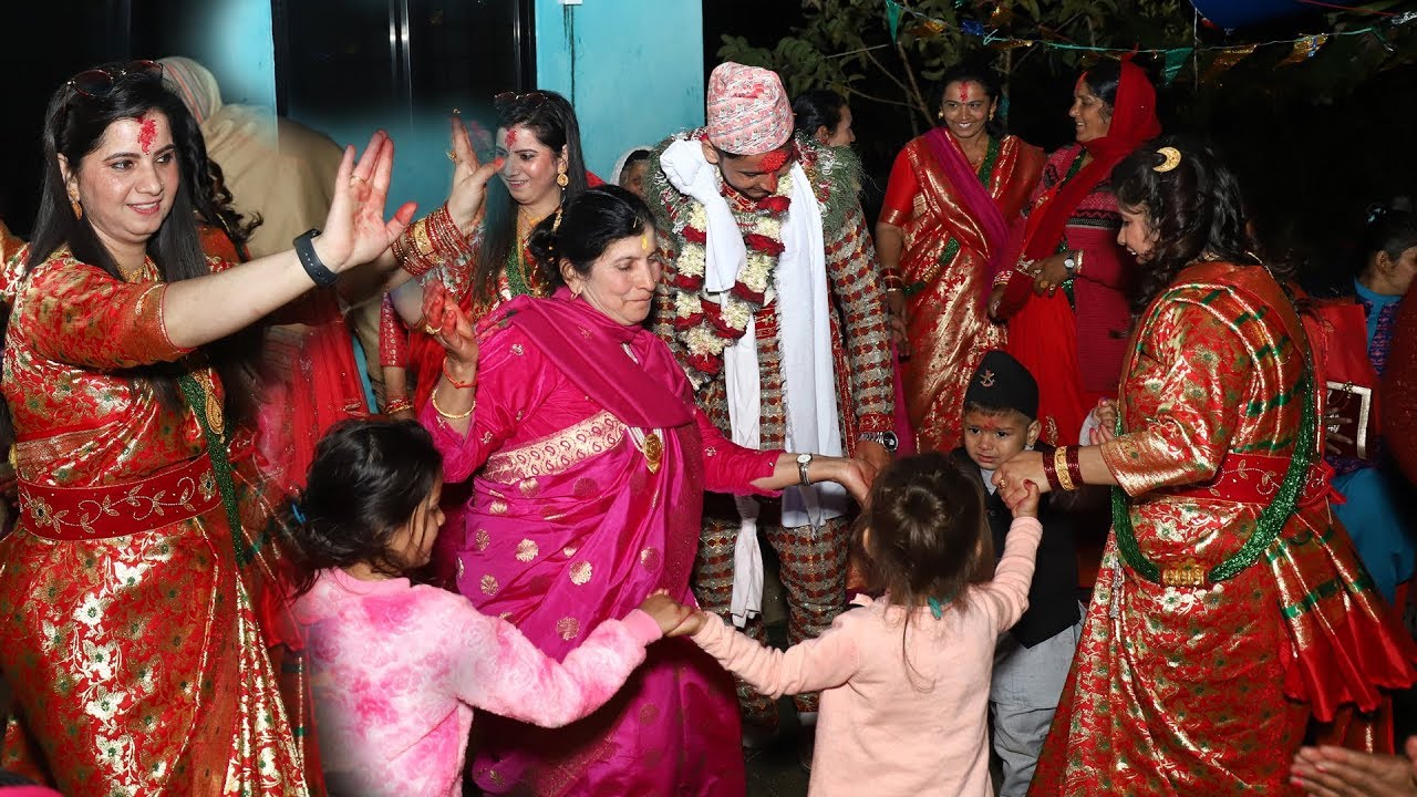 Nepali Ratauli Video "बनायो भाईले सबैको मन खुसी" हाम्रो तनहुँको रत्यौली ...