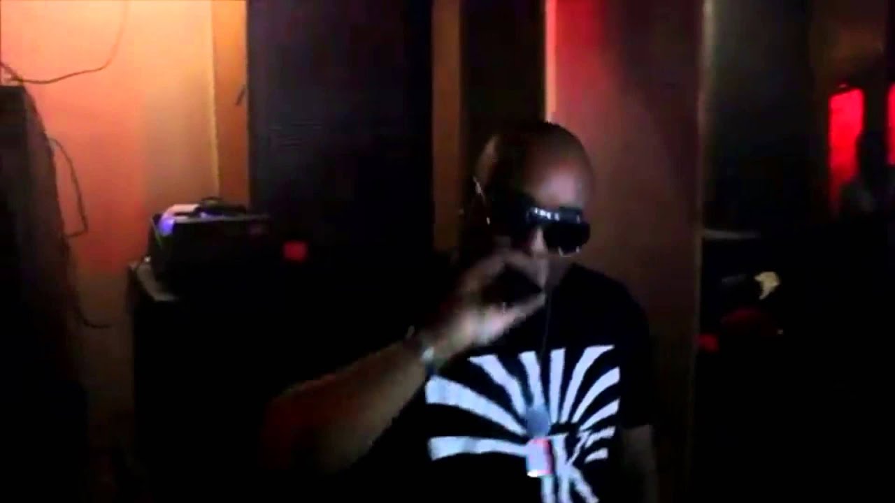 JAMES KESSEE HOT R&B ARTIST CRUSH OPEN MIC VIG TV & NIGHTLIFEDVD - YouTube