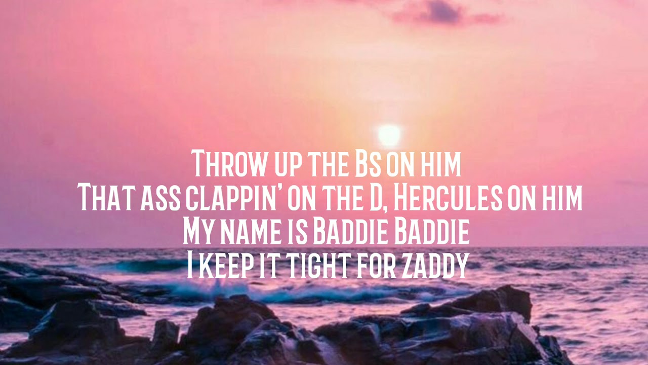 Nicki Minaj -Megatron(Lyrics) - YouTube