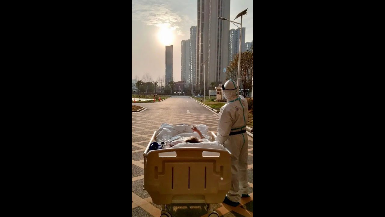 A Doctor Watching Sunset with His Patient in Wuhan - YouTube