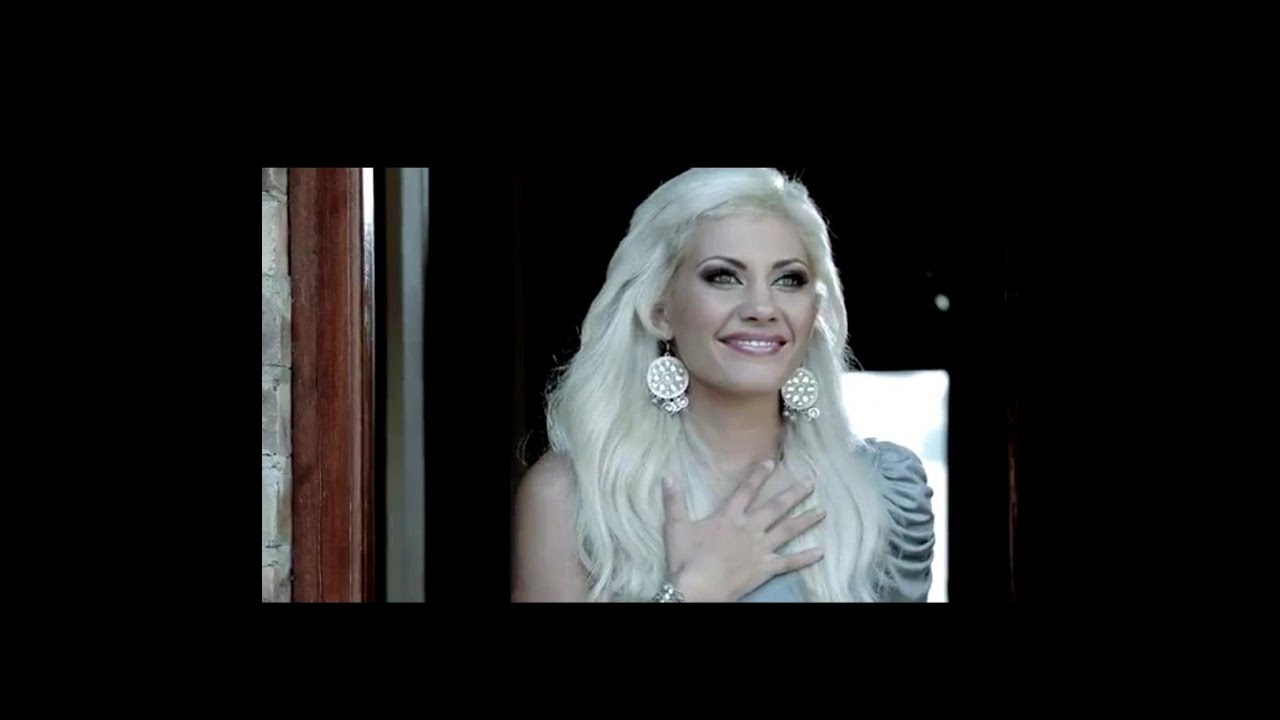 Charlize Berg - Hallo Hallo - YouTube