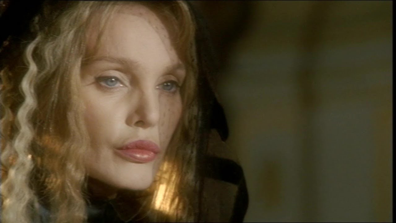 Arielle Dombasle - Milady (Partie 1) (2004) - YouTube