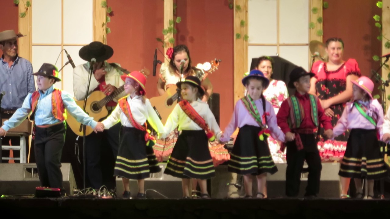 Adorable kids doing Trad'l Chilean dances - YouTube
