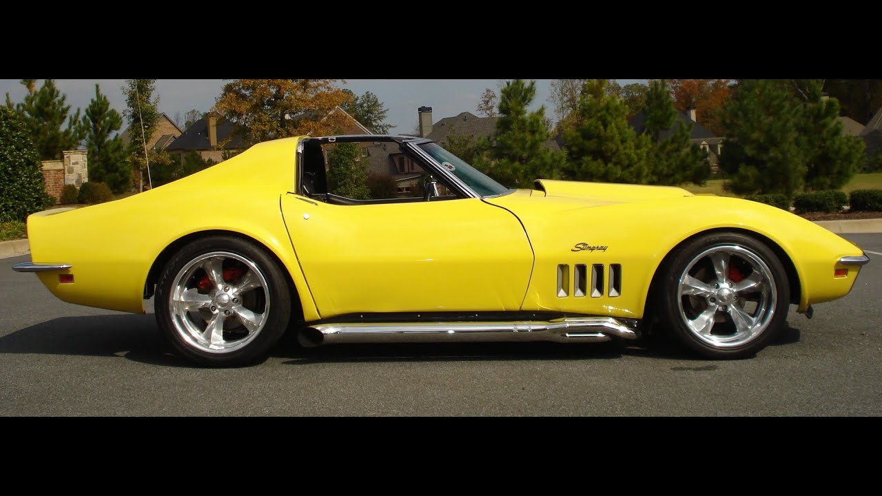 Road Atlanta in a 1969 Corvette RestoMod w/502 BB - YouTube