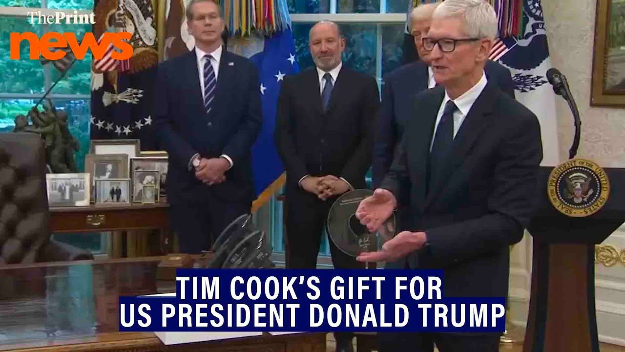 Apple CEO Tim Cook presents Donald Trump with a glass sculpture on 24k ...