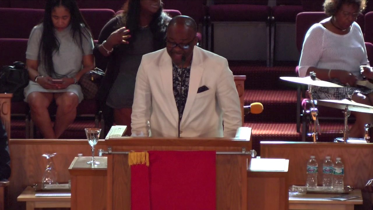 "Meaningful Membership" (Hebrews 10:19-25) Pastor Benjamin E. Davis (6 ...