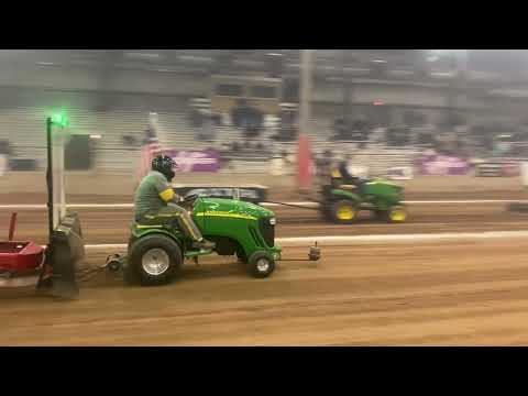 New Richmond Wisconsin Midwest spring super pull day 2 - YouTube