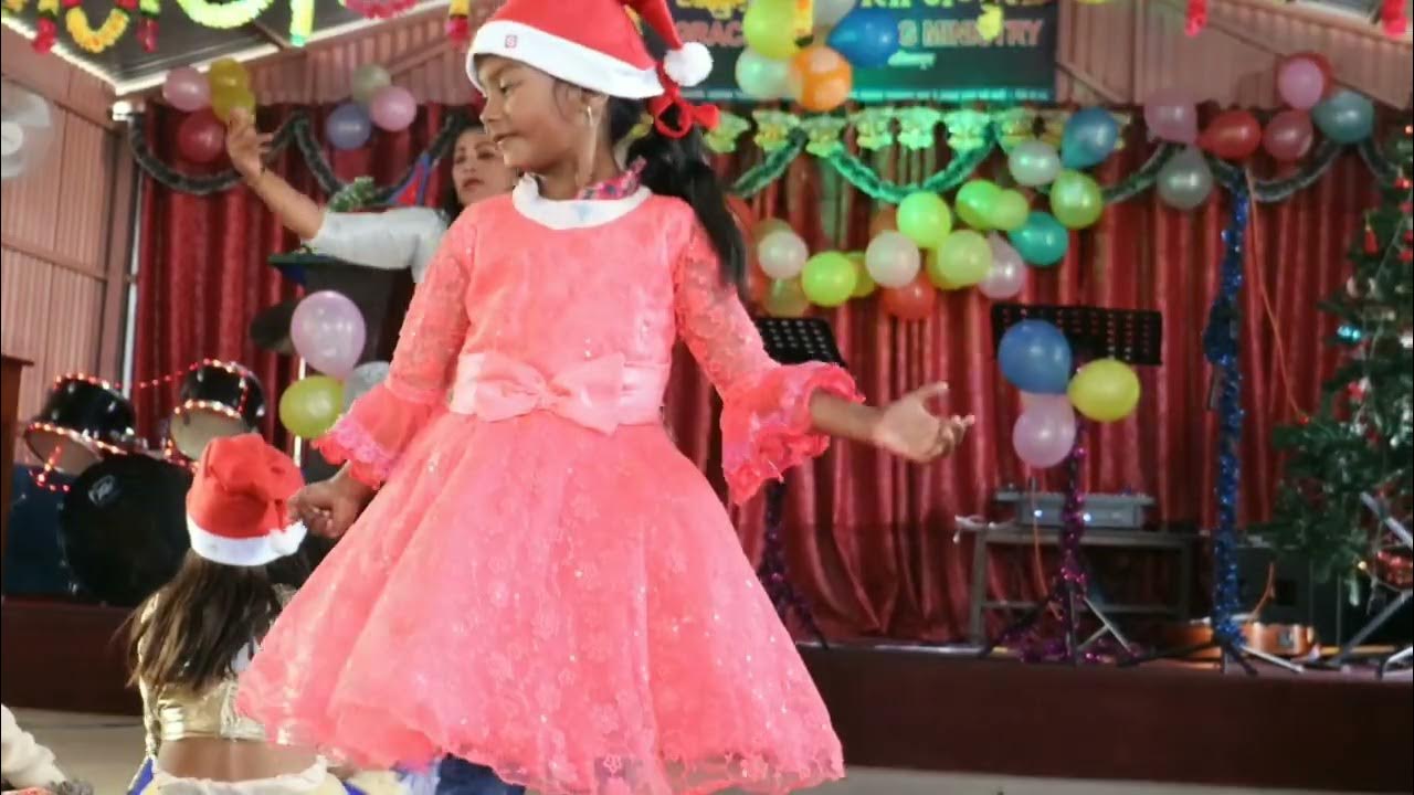 Jhili Ra Mili Batti Balechha Christmas Cover Dance By Pratima Dhakal. - YouTube