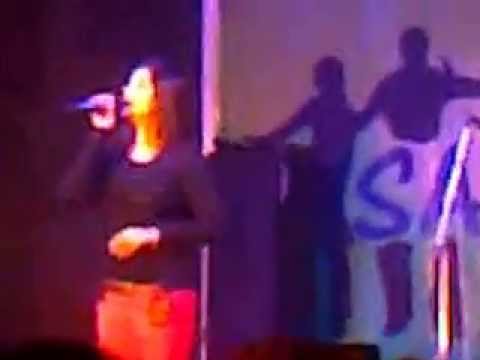 HOT SINGER SOMLATA in JADAVPUR UNIVERSITY FEST - YouTube