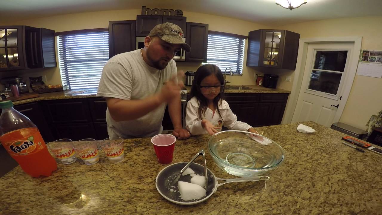 Ariana's 1st grade science fair project dry ice bubble - YouTube