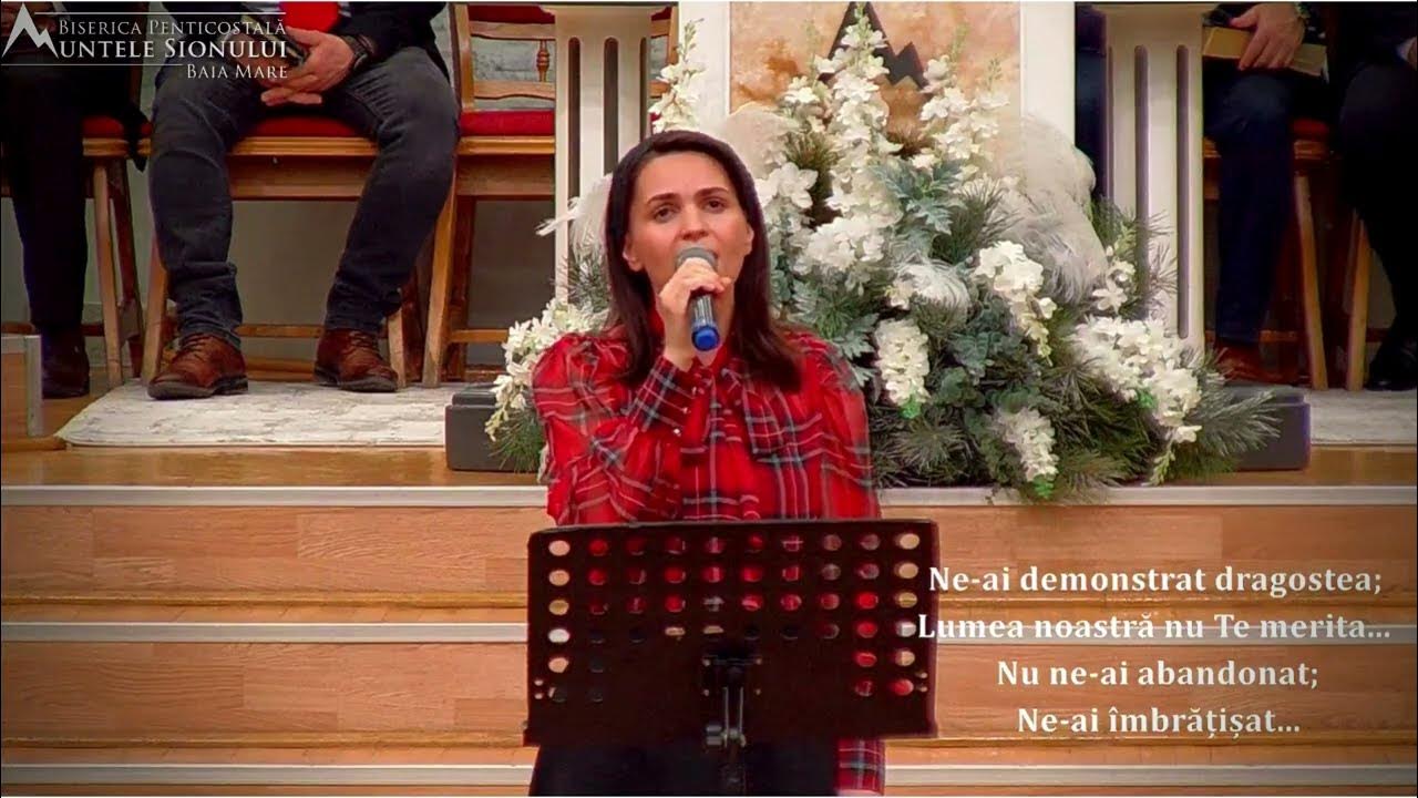 Câștigați prin iubire (colindă) - Amalia Bălan - YouTube