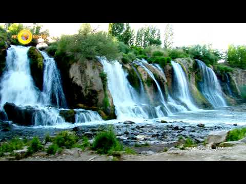 Muradiye Şelalesi - Bendimahi Selale Sisteminde Yaz Mevsimi 4K