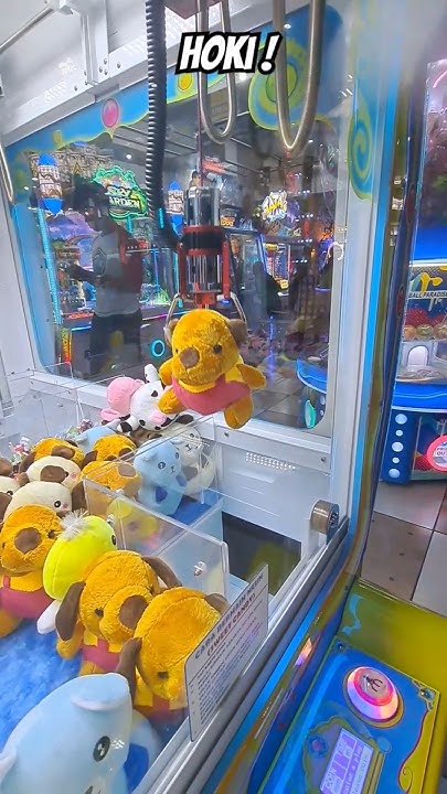 Hoki main mesin capit dapat boneka ! #shorts - YouTube