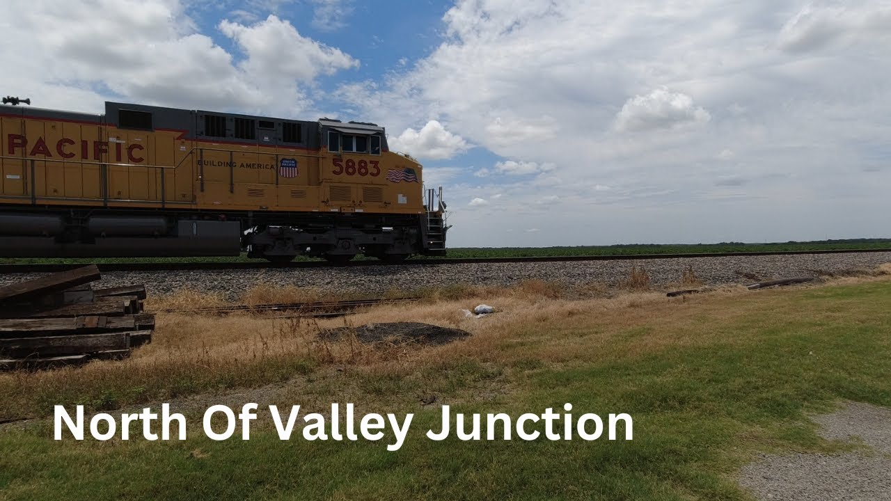 Ft. Worth Sub North Of Valley Junction - YouTube