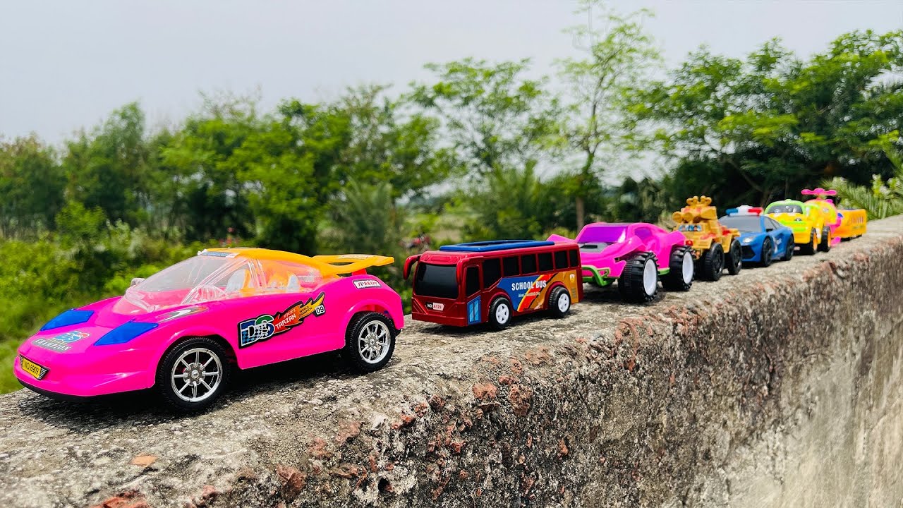 Driving School Bus, CNG Auto Rickshaw, Train Satisfying Hand Driving ...