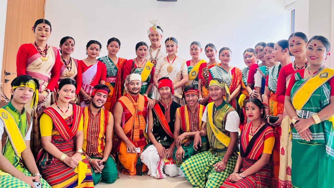 অসম চৰকাৰৰ "ৰাজ্যিক আৰু আন্তঃৰাষ্ট্ৰীয় শিল্পী বঁটা প্রদান অনুষ্ঠান ...