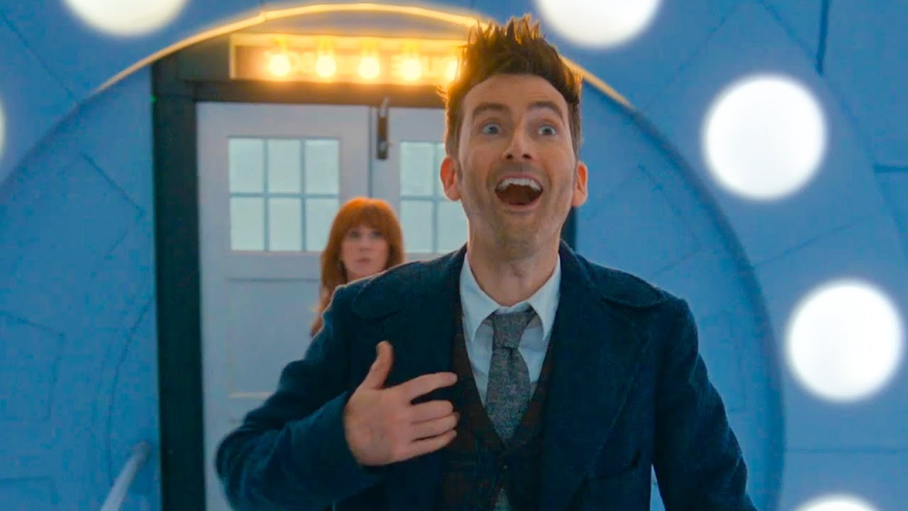 Enter the NEW TARDIS | The Star Beast | Doctor Who - YouTube