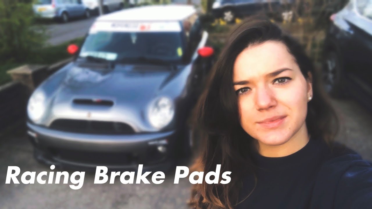 MINI Cooper R53 rear brake pad upgrade Ferodo DS2500 - YouTube