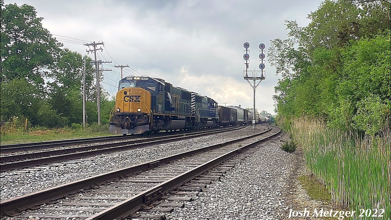 LSRC Z127-27 w/ CSX SD70MACe #4573 and LSRC SD50 #6354 @ Grand Blanc Rd ...