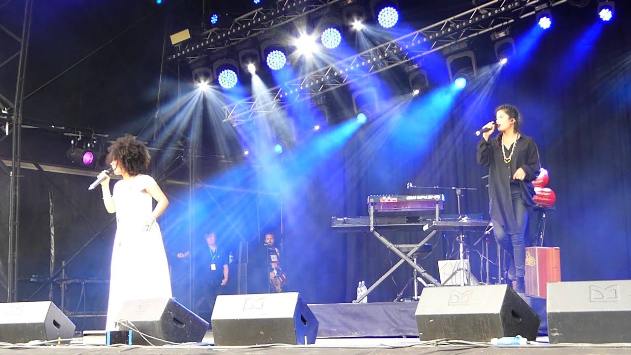 IBEYI - RIVER - Glastonbury 2015 - YouTube