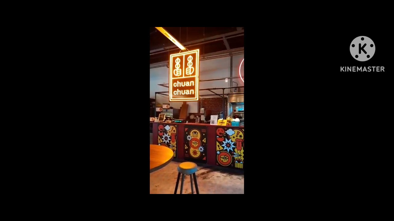 SALFORD QUAYS,STREET FOOD WAREHOUSE KARGO OVER 20 DIFFERENT KITCHEN ...