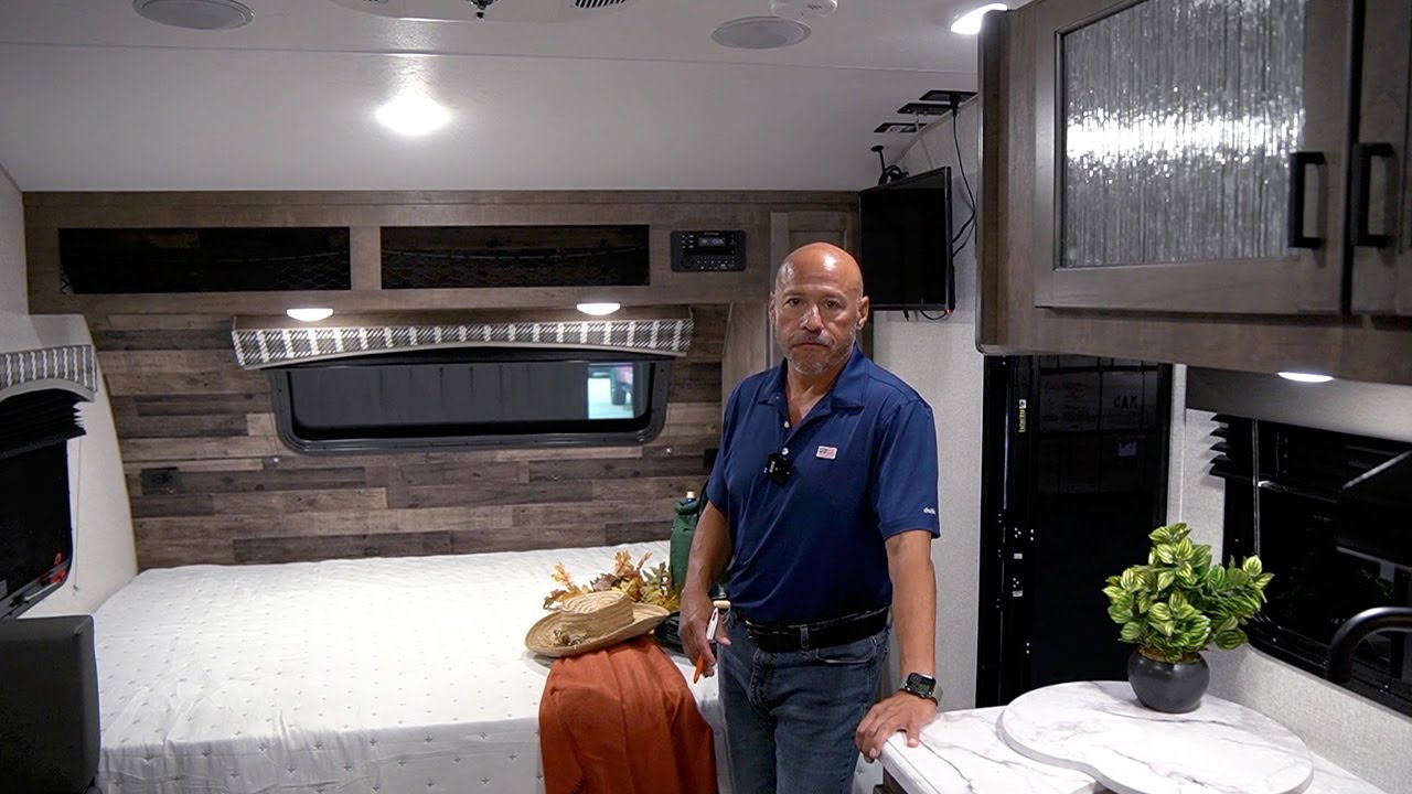 2022 Venture RV Sonic Lite SL169VUD Ultra-Lite Travel Trailer Interior ...