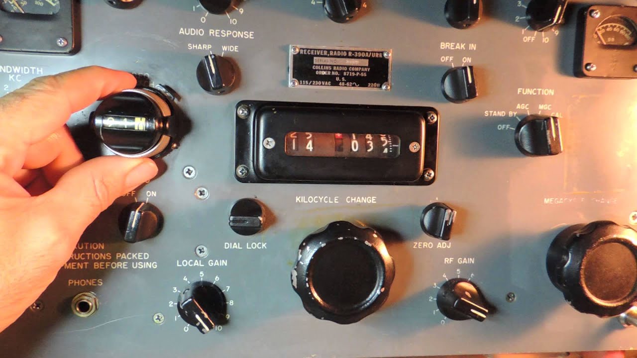 Collins R-390A /URR receiver No 2 - YouTube