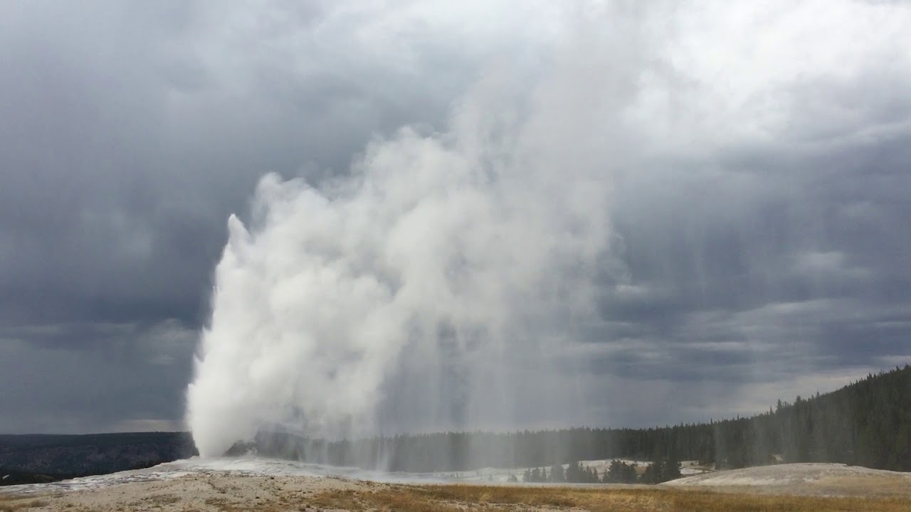 2017-08-30 老忠實噴泉 old faith geyser - YouTube
