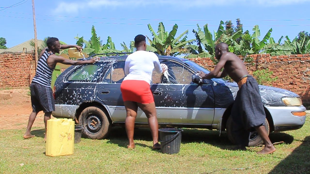 CRAZY CAR WASH DANCE. SEE WHAT HAPPENED AT THE END - YouTube