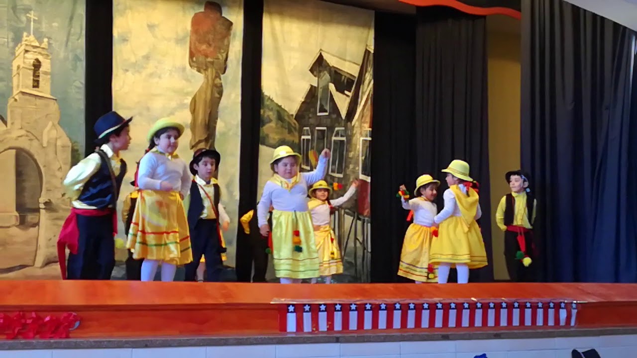 Baile «El Carnavalito» - YouTube