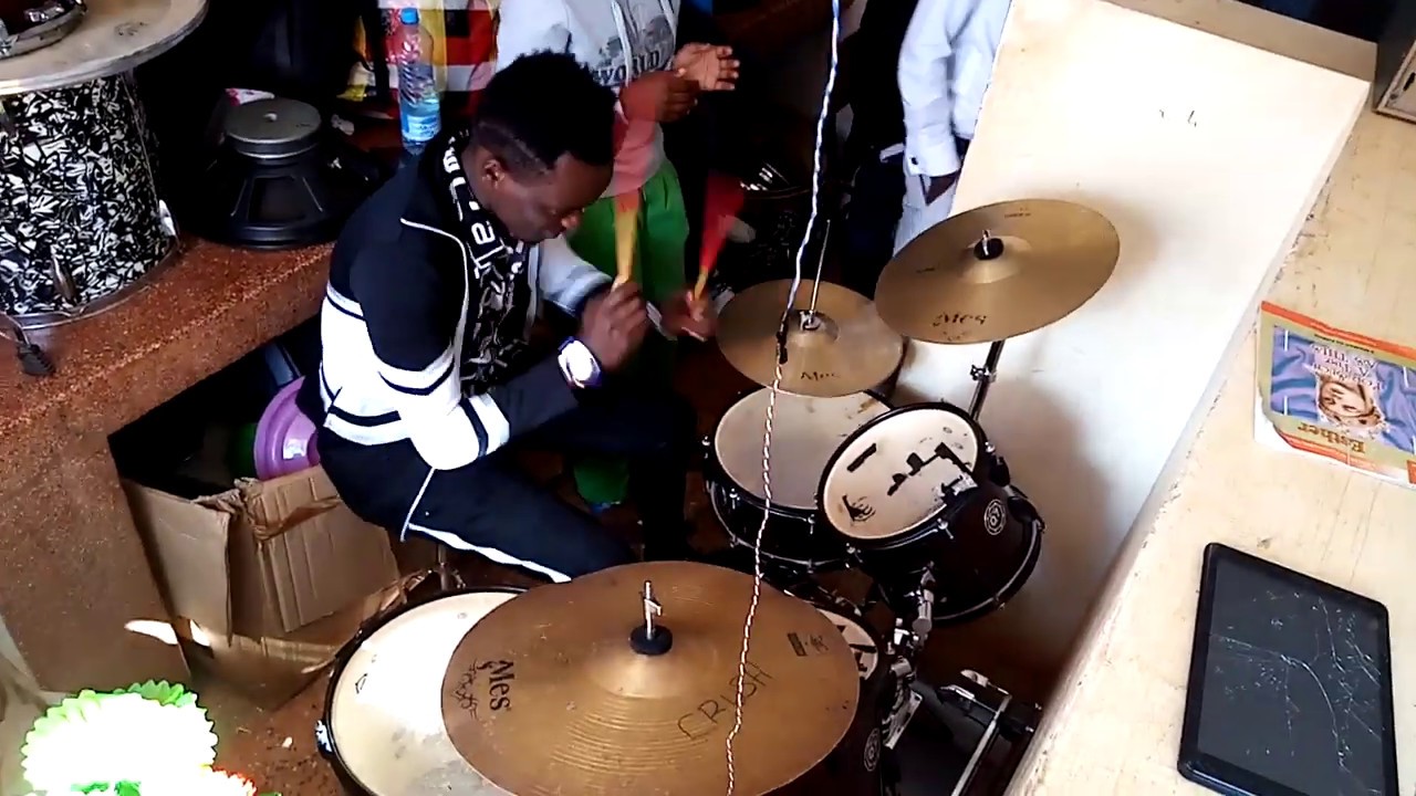 Mungu NI Haja Wa moyo wangu-Meru university Drummist - YouTube