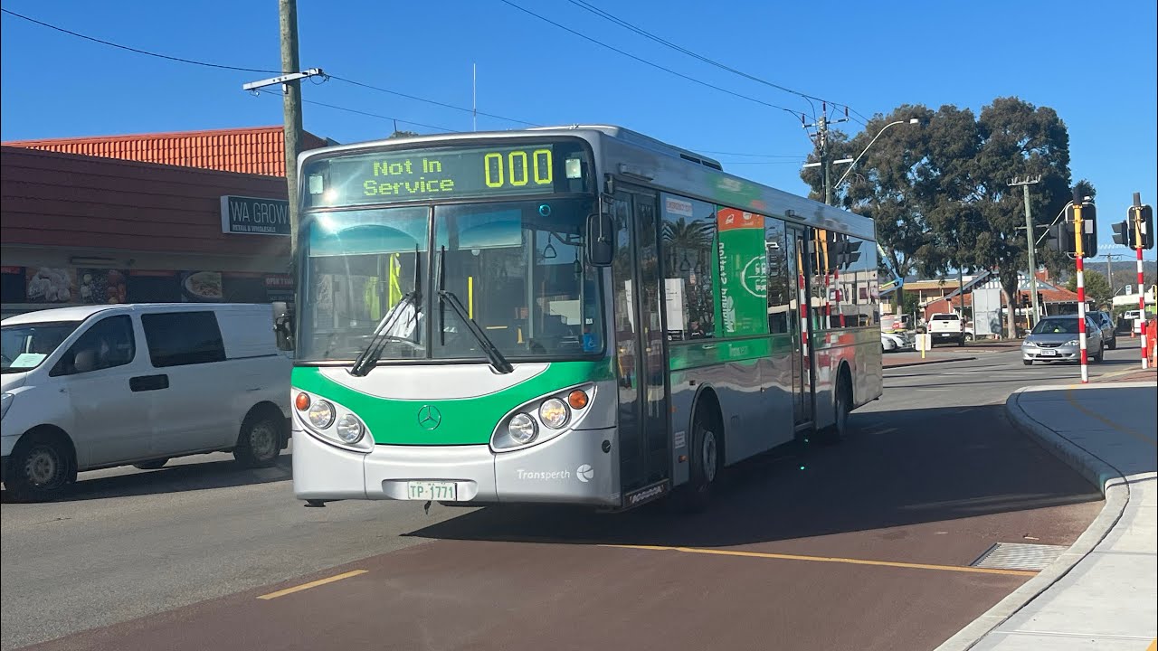 TP1771 Mercedes-Benz O405NH CR225L - YouTube