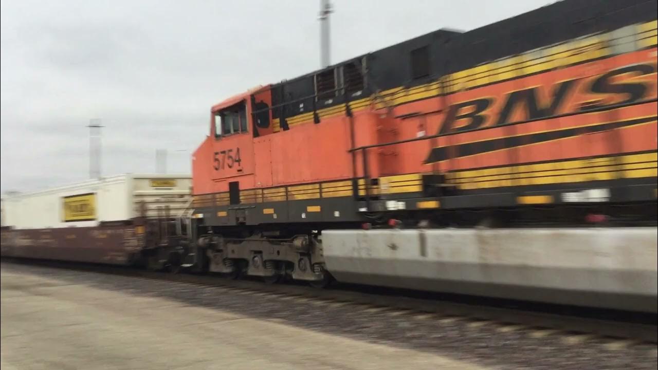 BNSF and NS Action Streator, IL on a wet 03/26/24 - YouTube