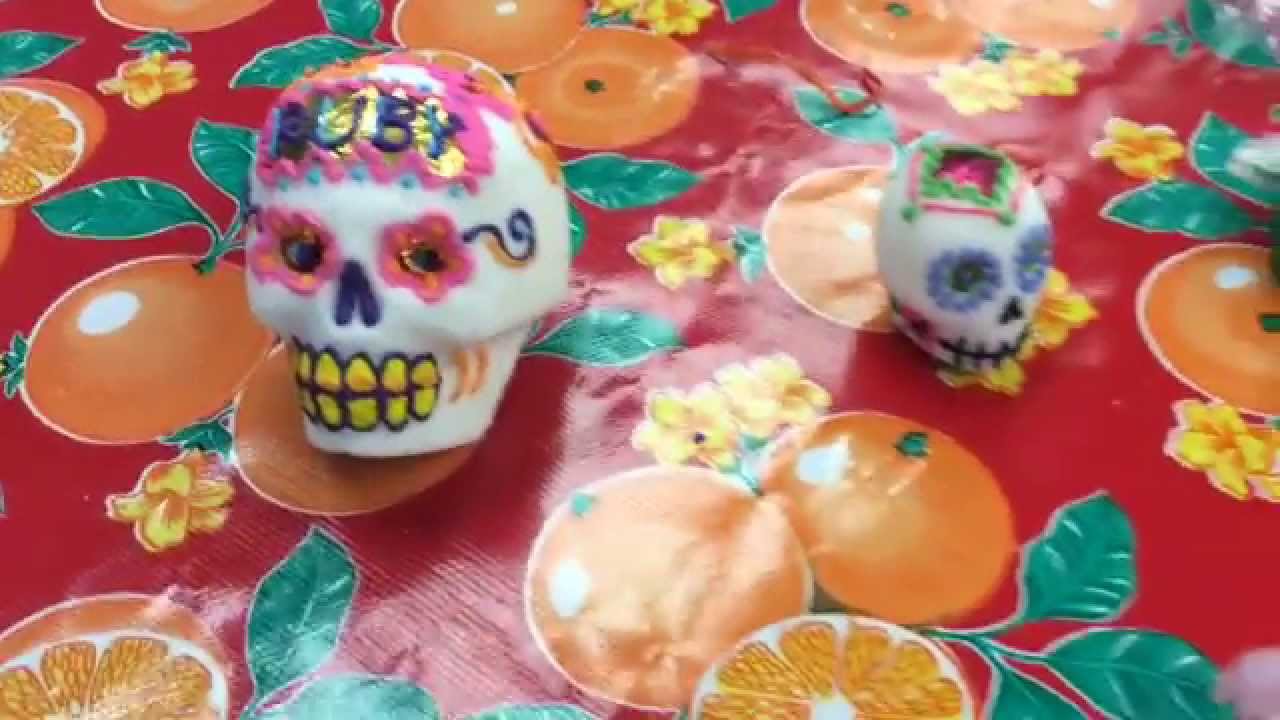 Dia de Los Muertos 2015: Sugar Skulls - YouTube