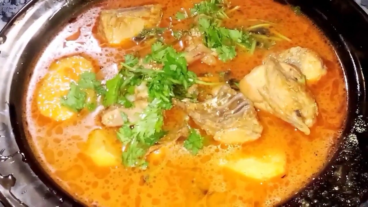 Aloo chicken by expert food kitchen - YouTube